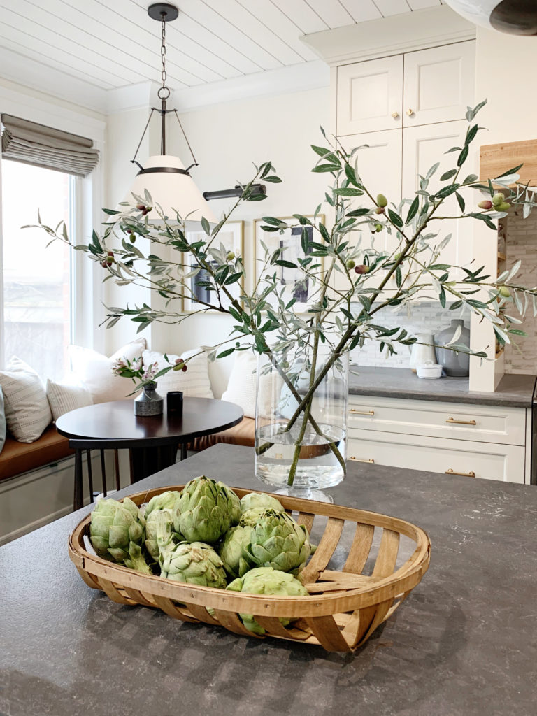 The Quartz Counters to Beat All Quartz Counters | Lark & Linen Interior ...