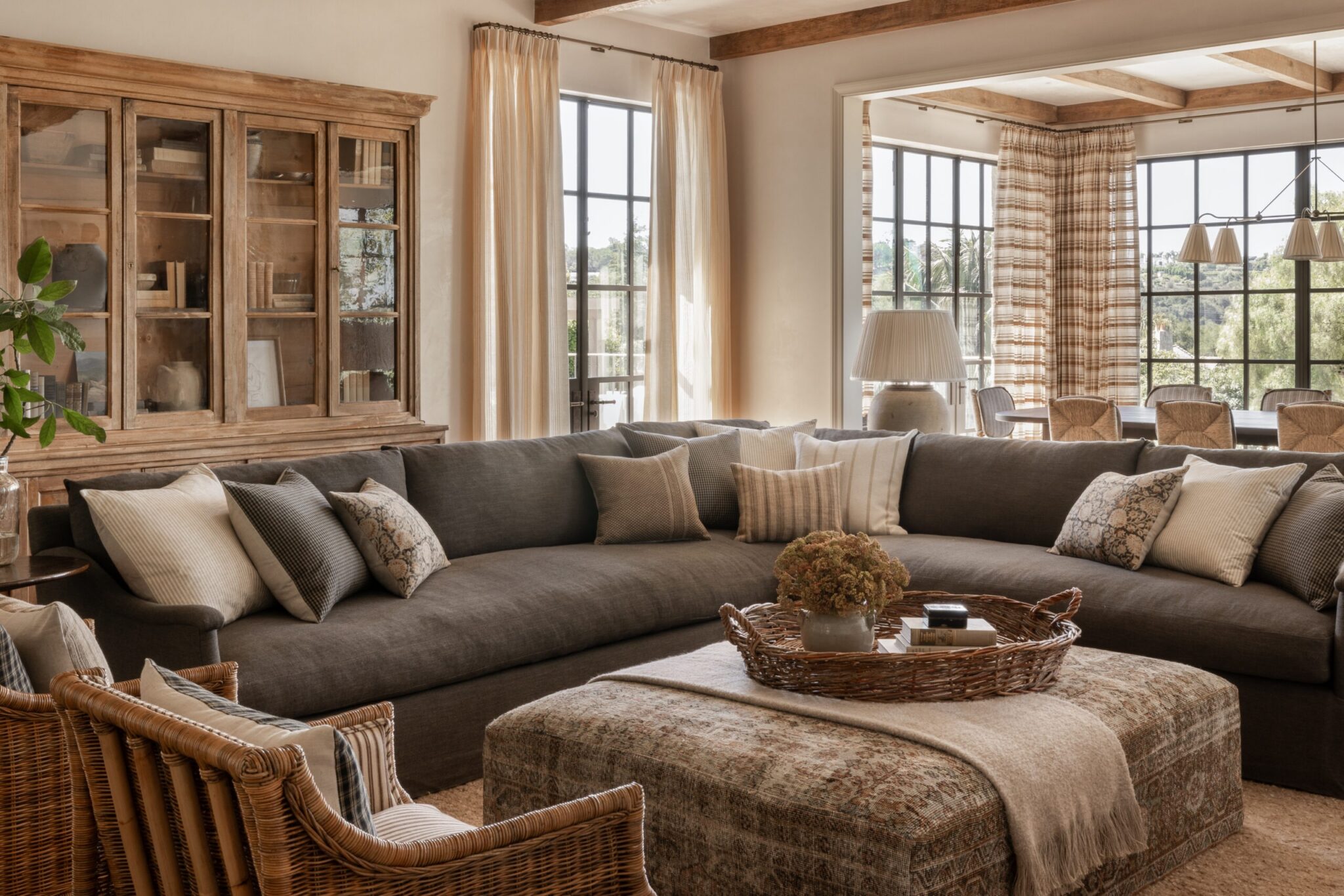 House Envy: A Warm Neutral Home Done SO Well | Lark & Linen Interior ...